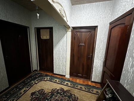 Феруза продается квартира 3/4/4 балкон 1.5*3