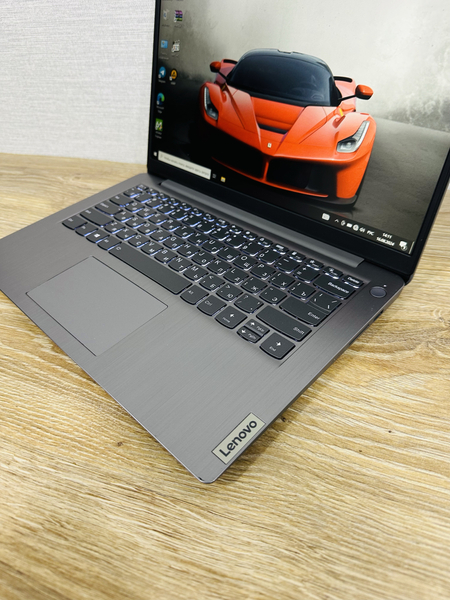 8 Ядерный Мощный Ультрабук Lenovo для Работы и Развлечений