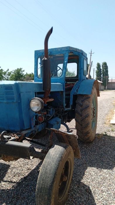 Traktor t40 sotiladi