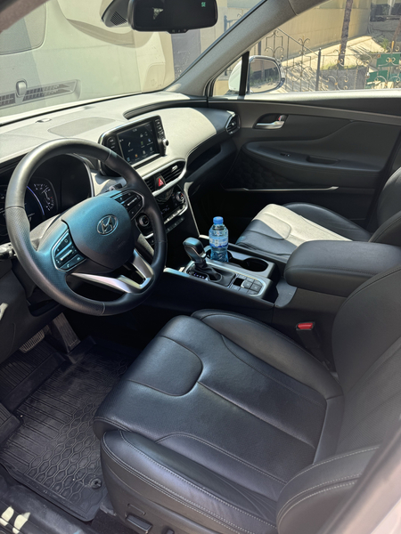 Продаю Hyundai SantaFe 2020, Full позиция, 1 руки