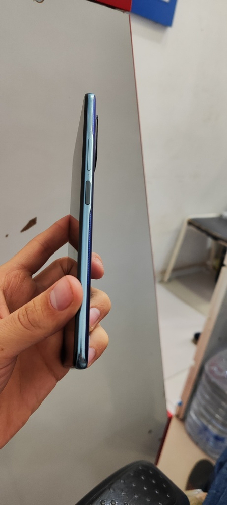 Poco F3.   8 256gb