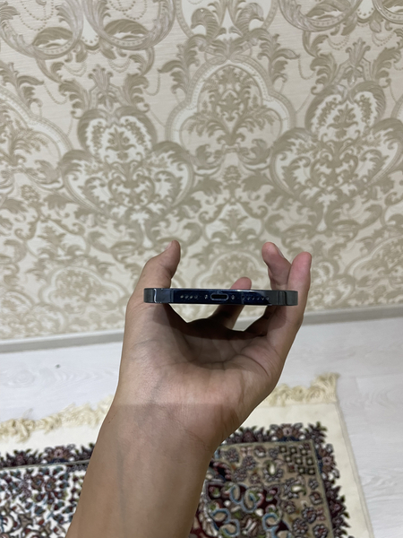 iPhone 12 pro sotiladi