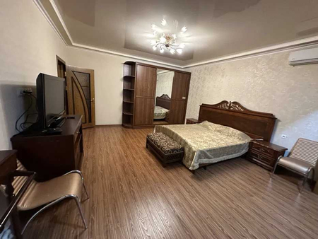 Сдаётся квартира в Мирзо-Улугбекском районе Ц-1**