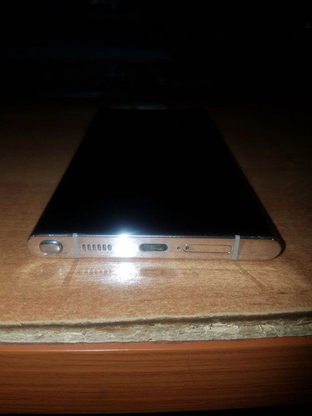 Samsung galaxy S22 ultra sotiladi