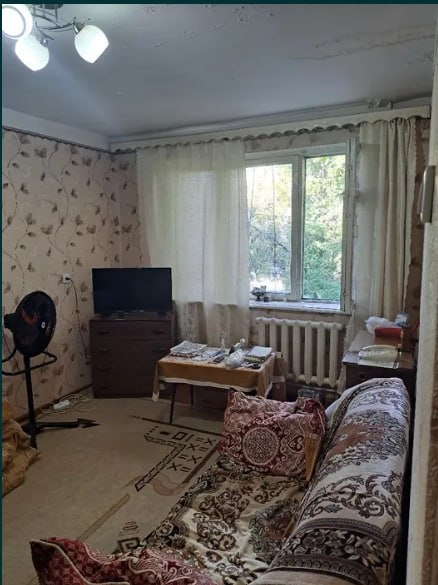 Чиланзар 9кв  1/3/4 Кирпич Балкон1*3м² Общ пл28м²