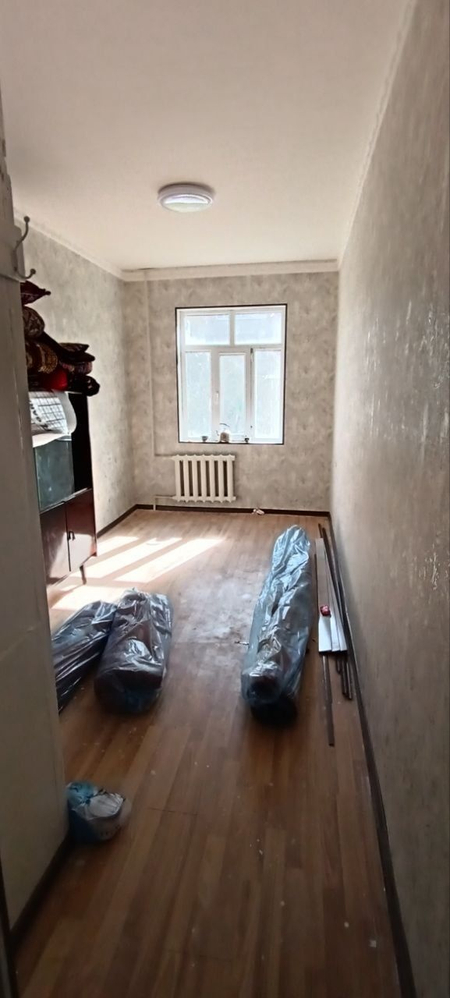 Чиланзар 19 > 2в3 ком 1 этаж 52м2 бал1,5*6