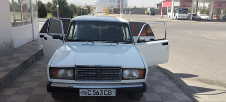 2107 йили 2008 метан таёр машина 3700 $  факат оладиганлар тел килсин