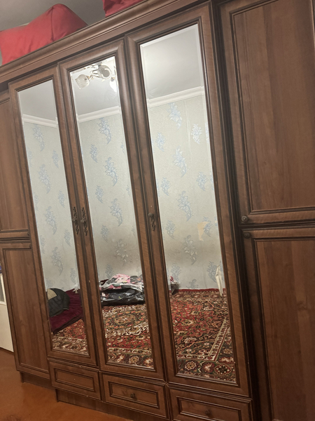 Spalni mebel + 2tumasi bor