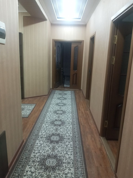 Центрда  Янги курилган Дом 3х квартира