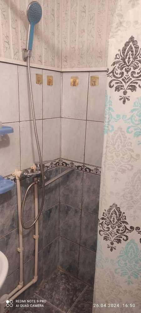 Продаю3/1/4Боткина,вундеркин школа