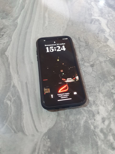 Iphone Xs  кирилмаган