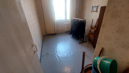 4 ком. 1 этаж. С большим огородом