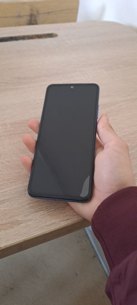 Tel:Redmi note 11 s
Pamyat:128/12
Kar dak:full
Narxi:2500 galishamiz
T