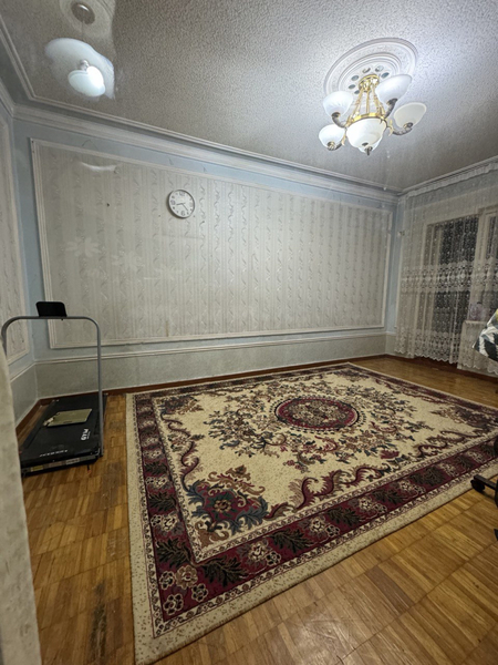 Продается Юнусабад 15 2/1/5 Улучшенка