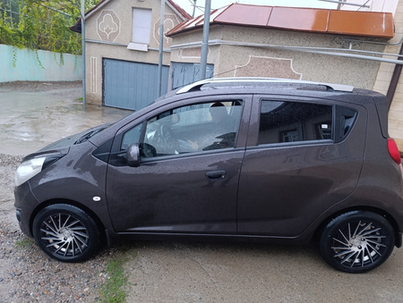 Спарк срочно сотилади автомат