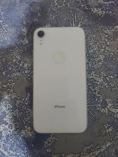 Iphone xr sotiladi