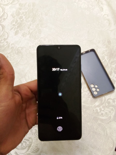 Samsung     A 32