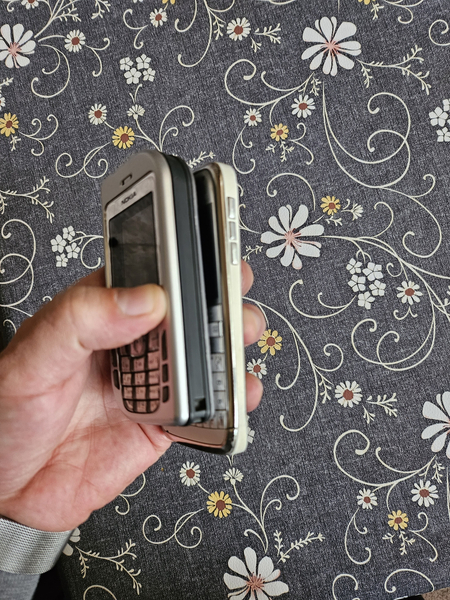 Nokia E 72va 6670