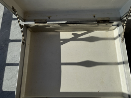 Qora Aluminium Chemodan Sovet davridan
