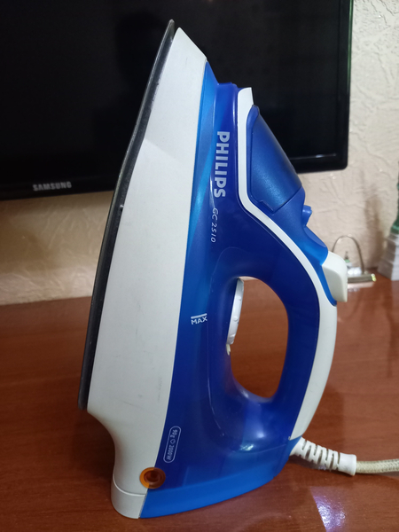 Утюг Philips паровой