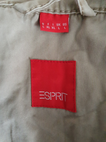 Куртка женская. ESPRIT.
