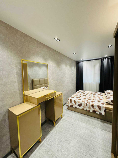 Новомосковская 2/2/5, 50 м², ориентир кафе 