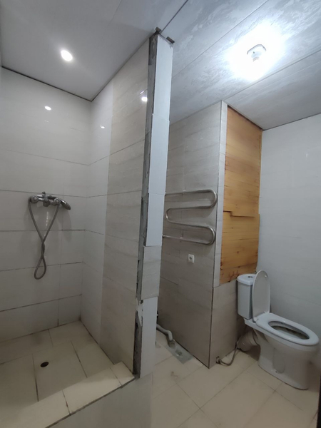 Ялангач массив продается квартира 1/1/4 балкон 1.5×3