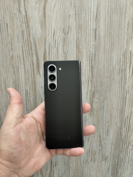 Samsung z fold 5