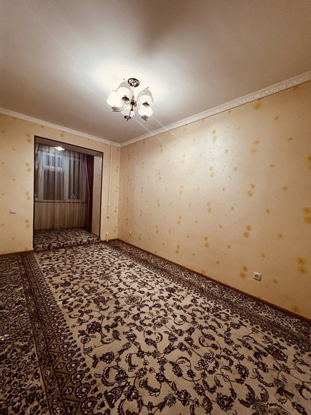 Срочно продаётся квартира на Буюк ипак йули 4/4/5 80м2