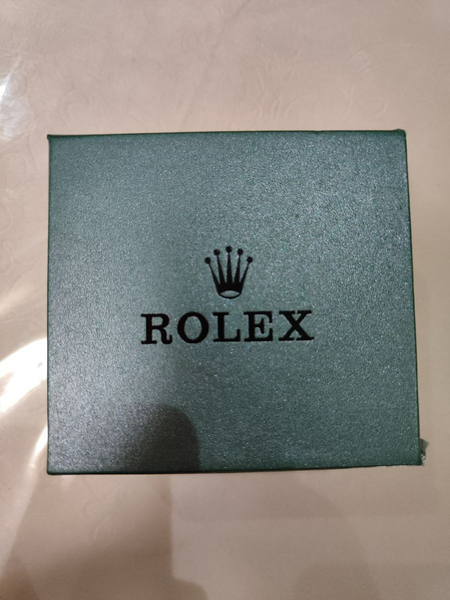 ! Топ ! Продаются часы Rolex на батарейках !