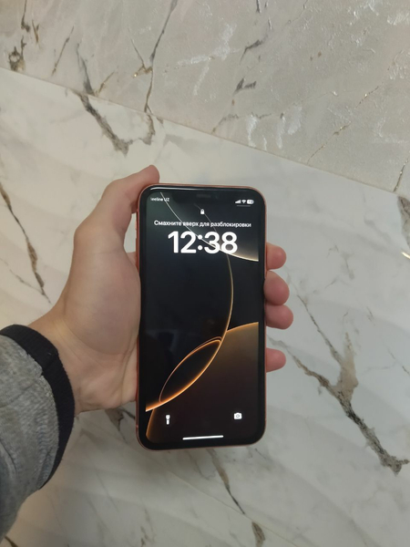 iPhone xr сотилад