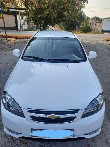 Продаю Lacetti. Состояние хорошее.