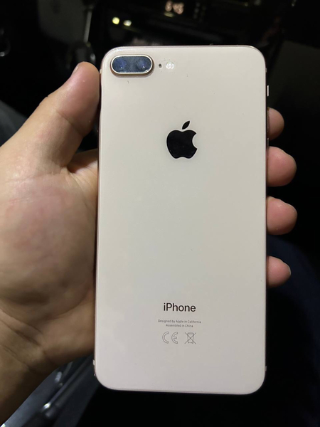 Iphone 8+ sotiladi