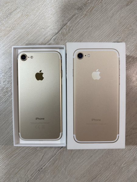 iPhone 7 32 GB Gold