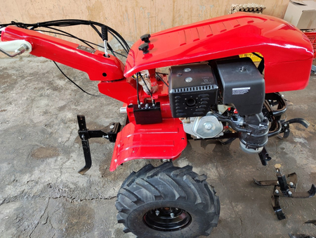 Mini Traktor Excalibur yangi srochna