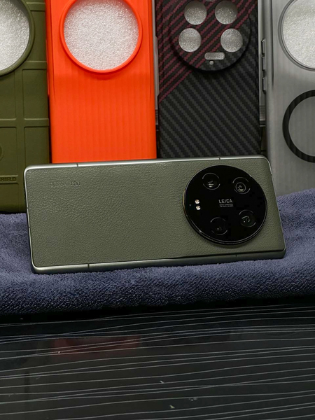 Xiaomi 13 Ultra 24/1024гб, полный комплект!