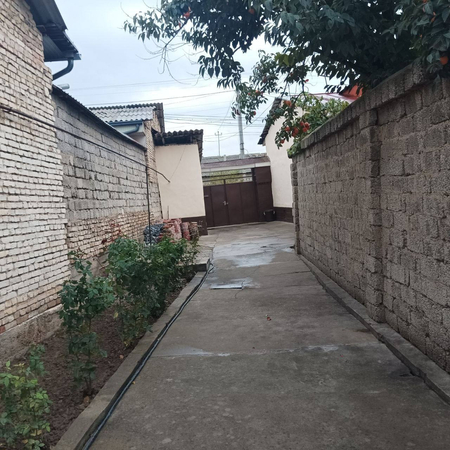 Продаётся участок 5.5 соток 100м²