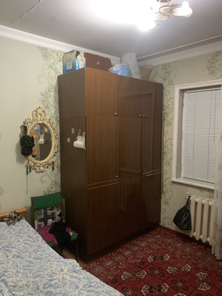 Продается квартира 40 лет 3в4 ком