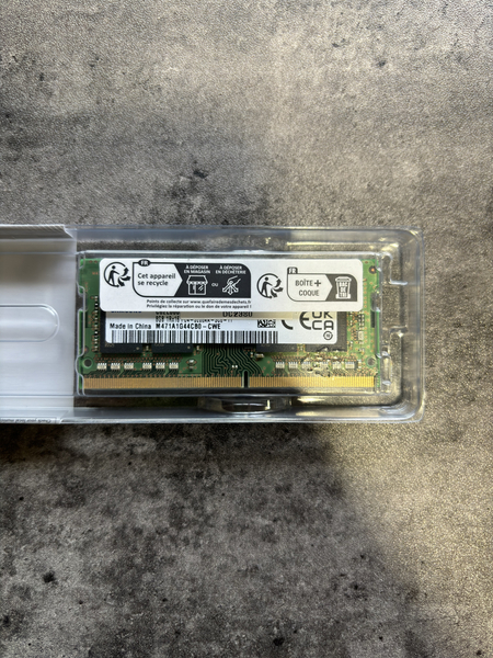 SSD Samsung 512 ГБ + ОЗУ 8 ГБ DDR4 3200 MHZ (Sodimm)