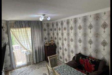 Продается квартира Учтепа Хокимиятда, 2/4/4. Ипотекаям берилади.