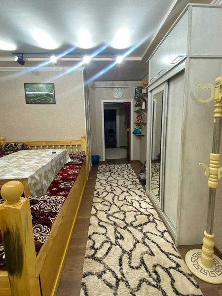 (К122887) Yakkasaroy tumanida 4-xonali kvartira sotiladi