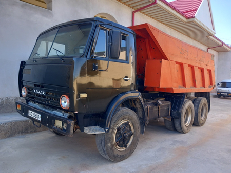 Srochno Kamaz sotiladi