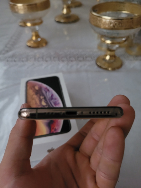 Iphone xs 64GB kar dok full gold rang