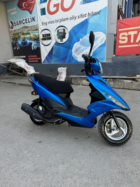 Bikeland skuter 125cc  sotiladi faqat naxt pulga