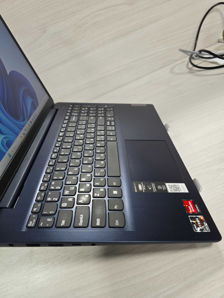 Lenovo Ideapad 3 15.7\\nRyzen™ 5-5625U 12GB DDR4