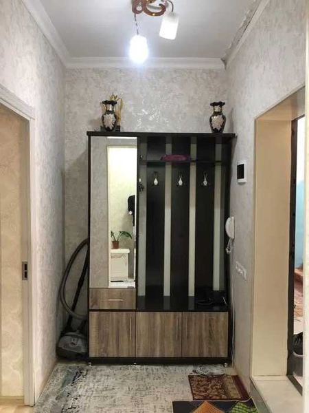 Гулободда 2 хонали квартира,9 каватлини 5-каватида,кириш алохида,65 м2