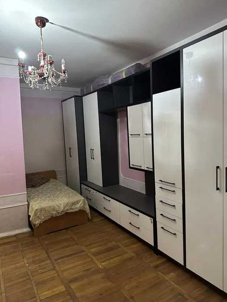 Чилонзор 2кв улучшенка \\n2².1.4 60м² б.н 2/6разделка\\nорр Торговый центр