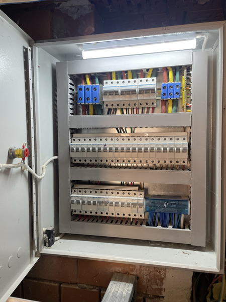 Sifatli elektrik hizmati
