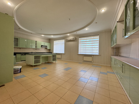 Квартира в центре 3/3/7 кирпич 195 м² Мирабадский район
