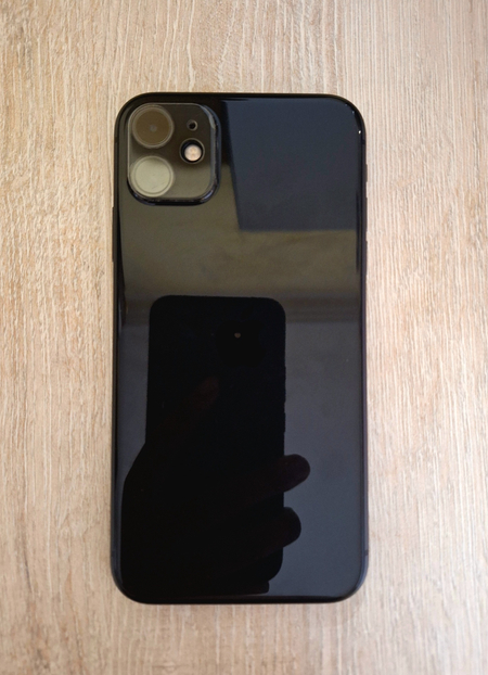 Sotiladi iPhone 11 64Gb Qora